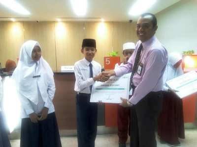 Ikut Sosialisasi Perbankan, Siswa SMP Nuris Jember juga Wawancarai ...