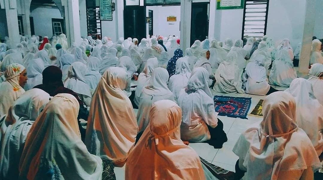 Ini Dia Perlengkapan yang Harus di Bawa Santri Putri Baru! Yuk Simak ...